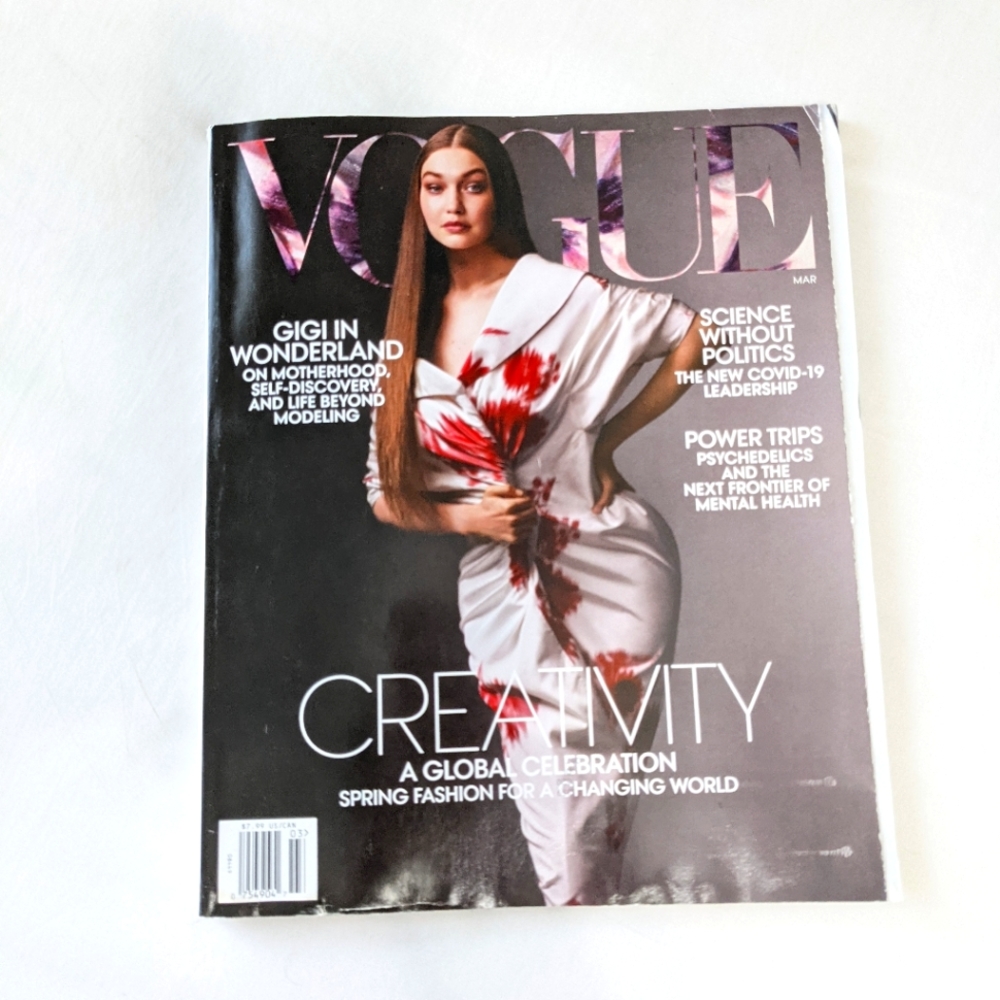 Vogue Magazine Gigi Hadid - Gem